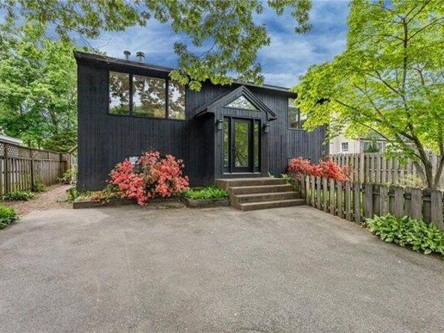 3 bedroom, Warwick RI 02818 LS102826807