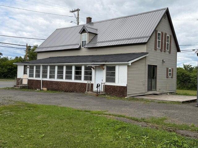3 bedroom, Washburn ME 04786 104792202