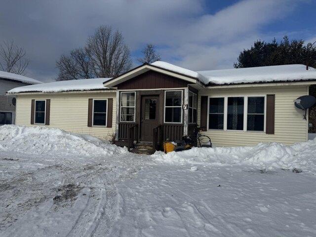 3 bedroom, Washburn ME 04786 102585189