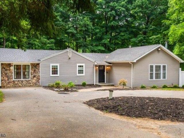3 bedroom, Washington Township NJ 07840 104833737
