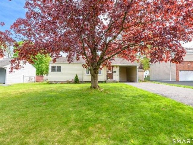 3 bedroom, Wethersfield CT 06109 102063828
