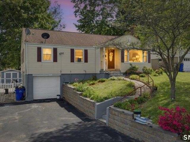 3 bedroom, Wethersfield CT 06109 102443026