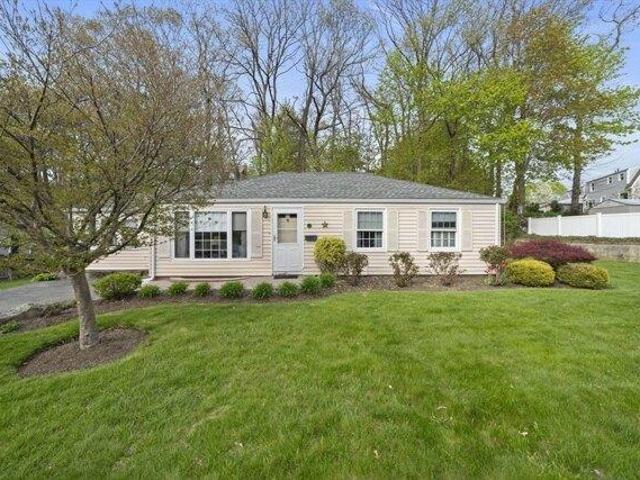3 bedroom, Weymouth MA 02188 LS102089465