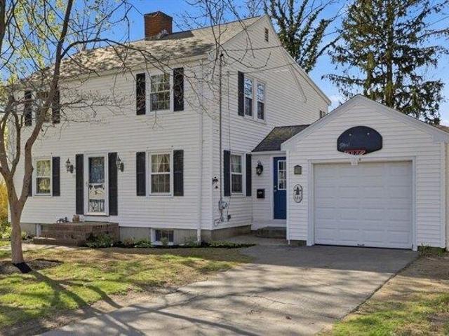 3 bedroom, Weymouth MA 02188 LS102157081