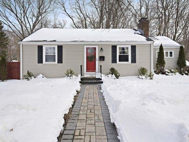 3 bedroom, Weymouth MA 02189 104759318