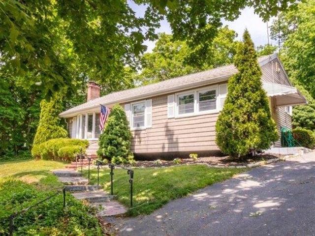 3 bedroom, Weymouth MA 02189 103663953