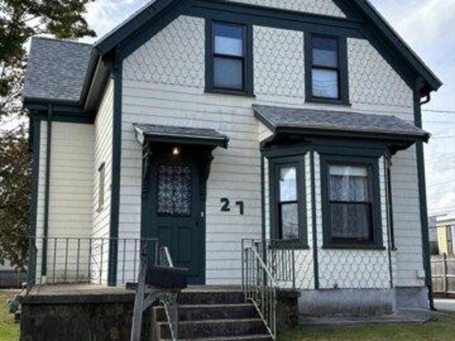 3 bedroom, Weymouth MA 02190 102442810