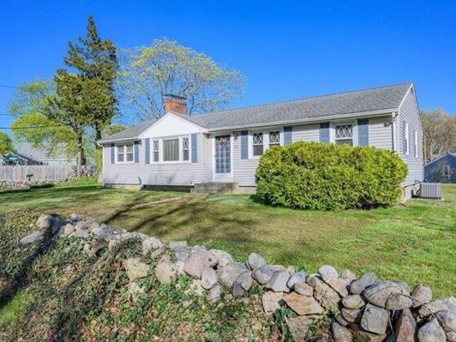 3 bedroom, Weymouth MA 02190 102668483