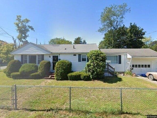 3 bedroom, Weymouth MA 02190 LS103034082