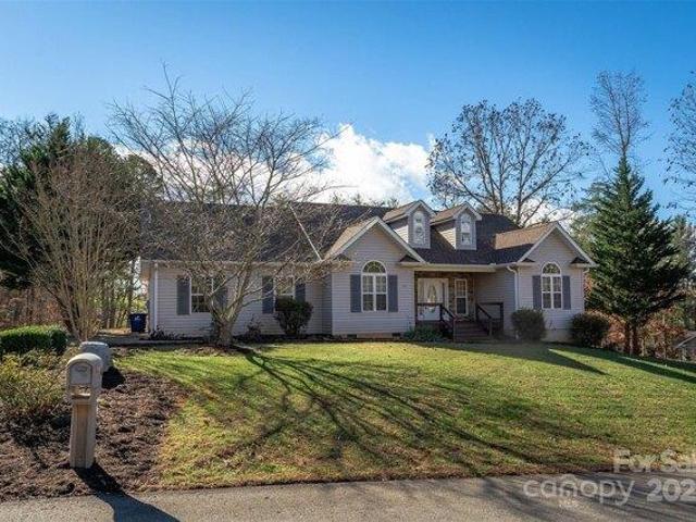 3 bedroom, Weaverville NC 28787 LS96928423