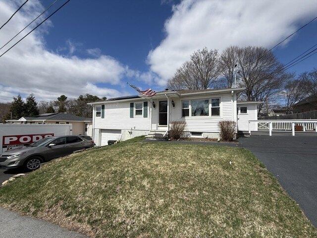 3 bedroom, Webster MA 01570 102477291