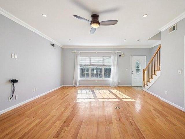 3 bedroom, Weehawken NJ 07086 LS101750018