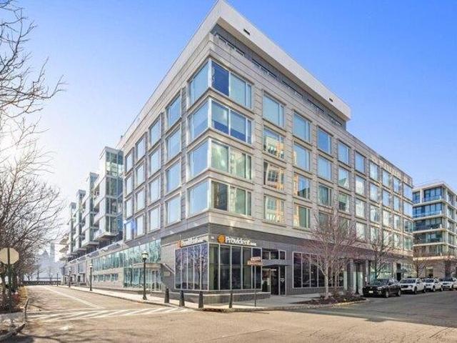 3 bedroom, Weehawken NJ 07086 102213478