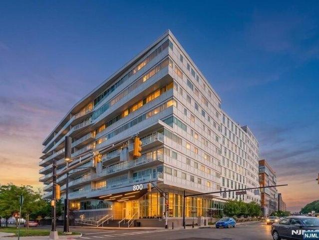3 bedroom, Weehawken NJ 07086 103163192