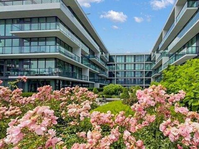 3 bedroom, Weehawken NJ 07086 104849289