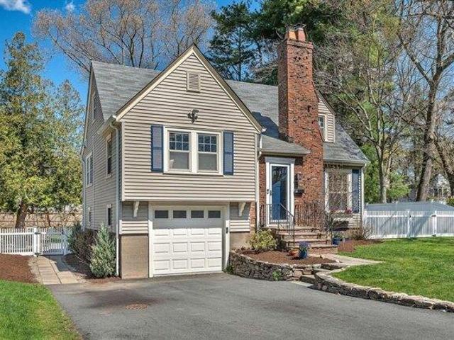 3 bedroom, Wellesley MA 02481 102668681