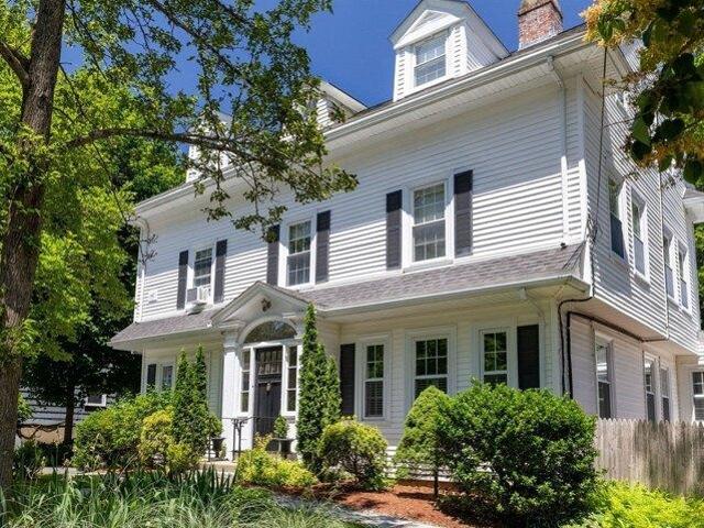 3 bedroom, Wellesley MA 02482 102561366