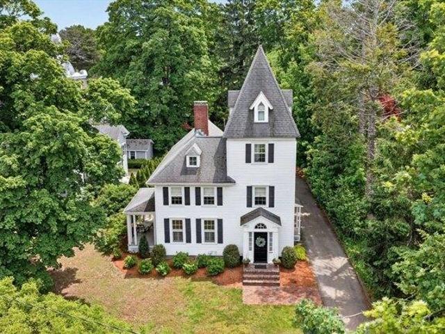 3 bedroom, Wellesley MA 02482 104191208