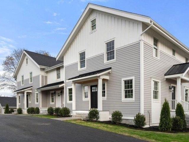 3 bedroom, Wellesley MA 02482 104920126