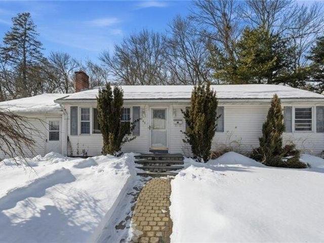 3 bedroom, West Warwick RI 02893 LS102761201