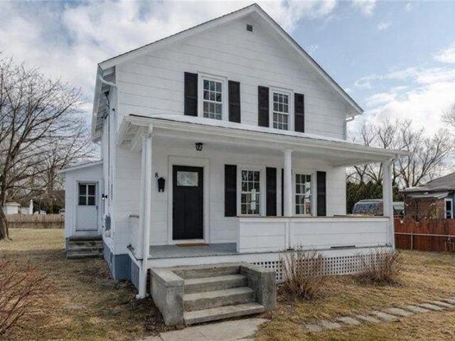 3 bedroom, West Warwick RI 02893 101801552