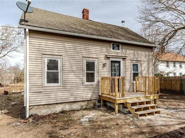 3 bedroom, West Warwick RI 02893 101802080