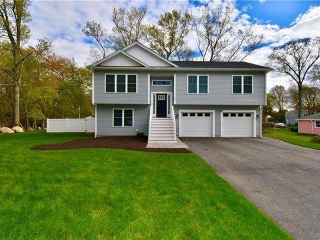 3 bedroom, West Warwick RI 02893 102709026