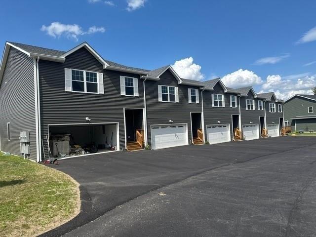 3 bedroom, West Warwick RI 02893 103431410