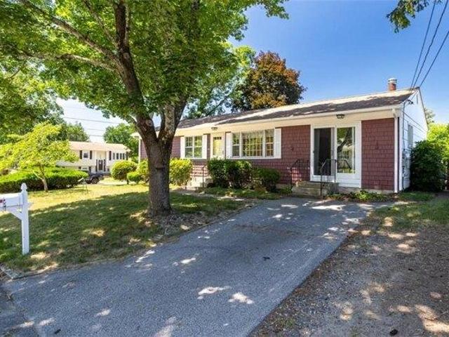 3 bedroom, West Warwick RI 02893 104541442