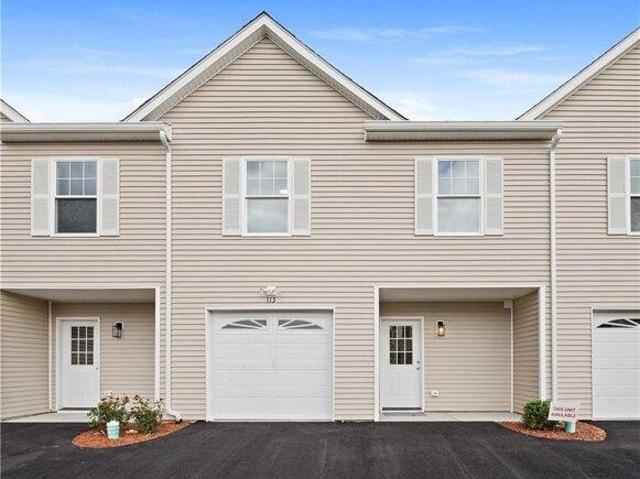 3 bedroom, West Warwick RI 02893 105080404