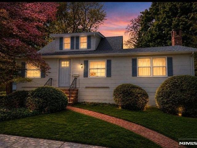 3 bedroom, West Caldwell NJ 07006 102531028