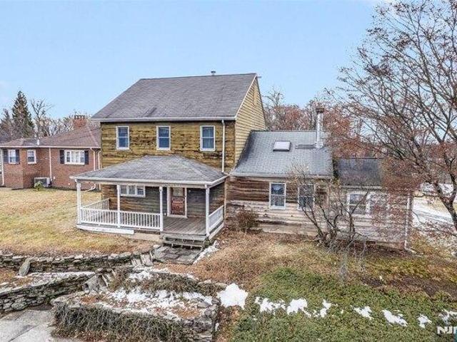 3 bedroom, West Caldwell NJ 07006 LS102560669