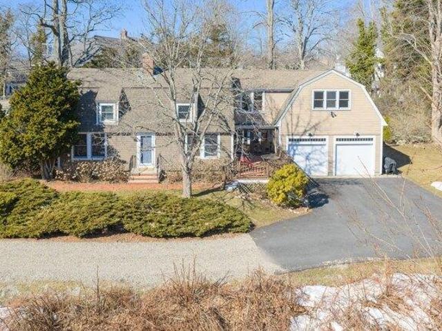 3 bedroom, West Falmouth MA 02540 102371174