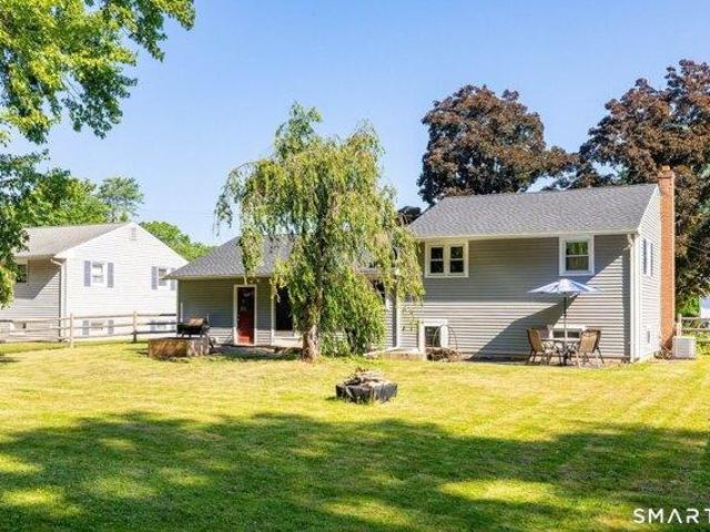 3 bedroom, West Hartford CT 06107 105115150