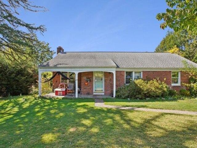 3 bedroom, West Hartford CT 06107 LS103100494