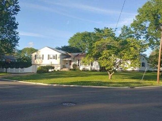 3 bedroom, West Hartford CT 06117 104759134