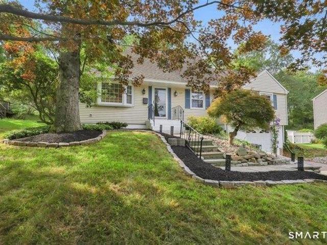 3 bedroom, West Hartford CT 06117 105255541