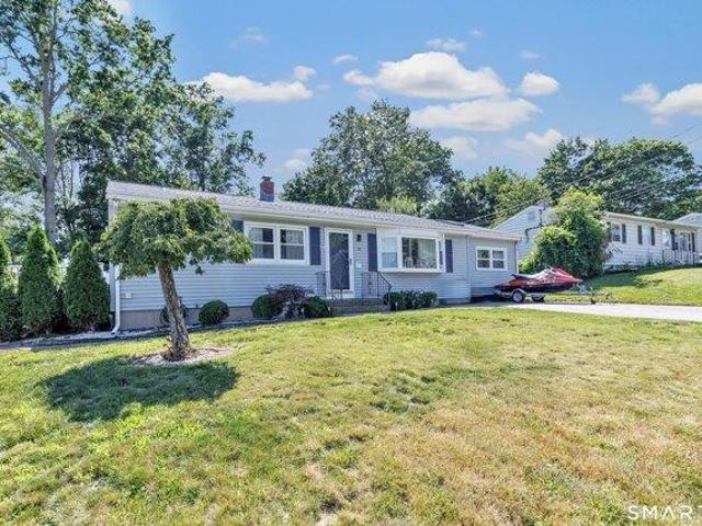 3 bedroom, West Haven CT 06516 104833928