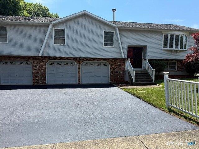 3 bedroom, West Haven CT 06516 104296678