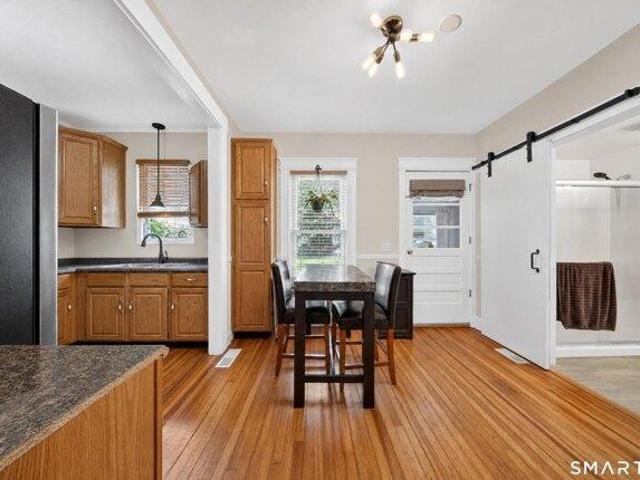 3 bedroom, West Haven CT 06516 105275761