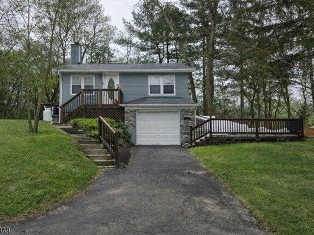 3 bedroom, West Milford NJ 07421 102314178