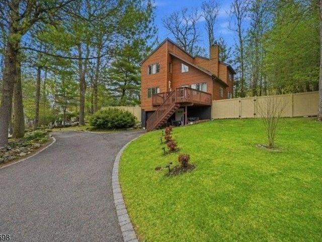 3 bedroom, West Milford NJ 07421 104375973