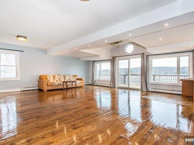 3 bedroom, West Milford NJ 07421 104571726