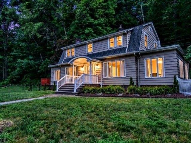 3 bedroom, West Milford NJ 07480 104236167