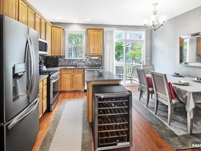3 bedroom, West New York NJ 07093 104571962