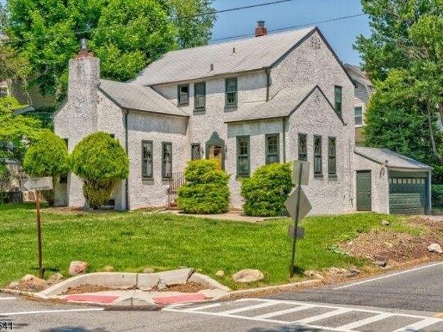 3 bedroom, West Orange NJ 07052 104761534