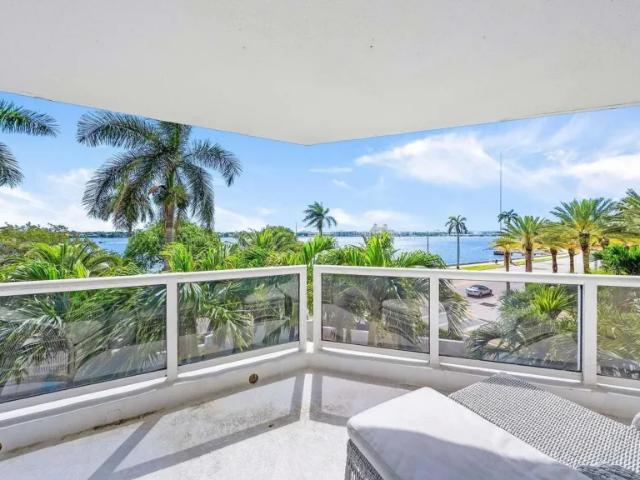 3 bedroom, West Palm Beach FL 33407 102519618