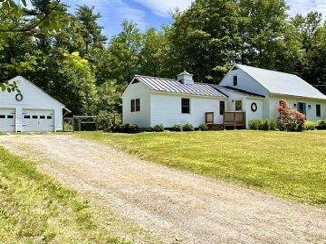 3 bedroom, Westminster VT 05158 104409420