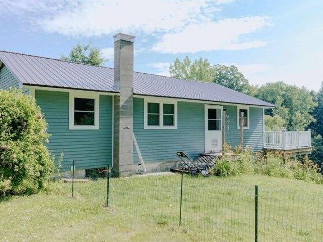 3 bedroom, Westminster VT 05158 104792239