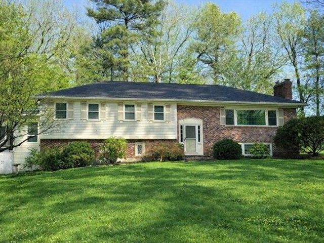 3 bedroom, Weston MA 02493 103548312